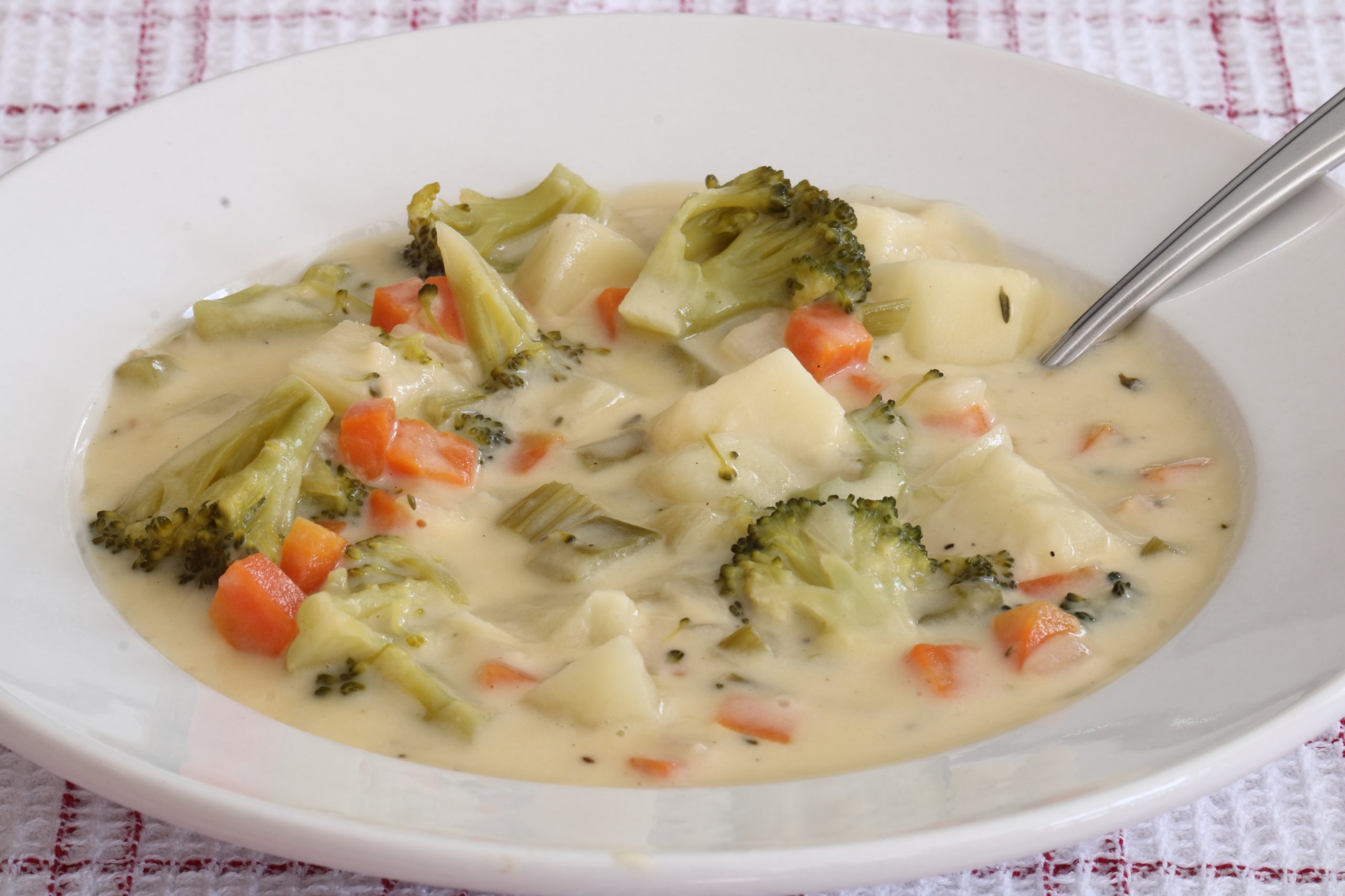 Broccoli Potato Soup - Northern Style and Flavors